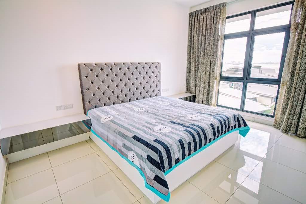 Luxury Properties by Sunshine Properties Group – Light Linear Condo, Penang